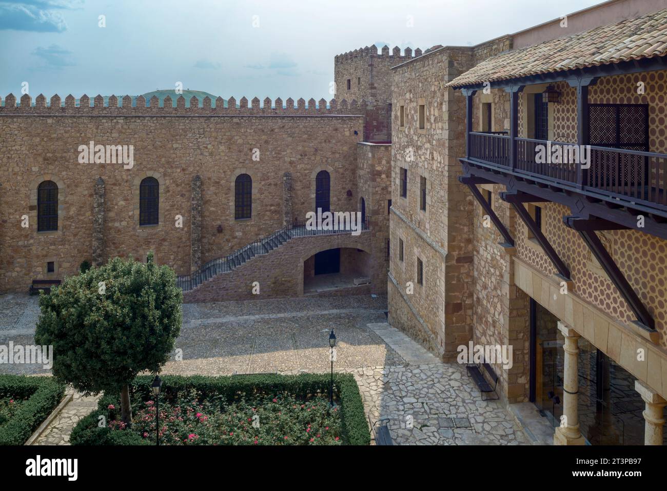 Sleeping with a ghost in the medieval castle of the Parador Nacional de ...