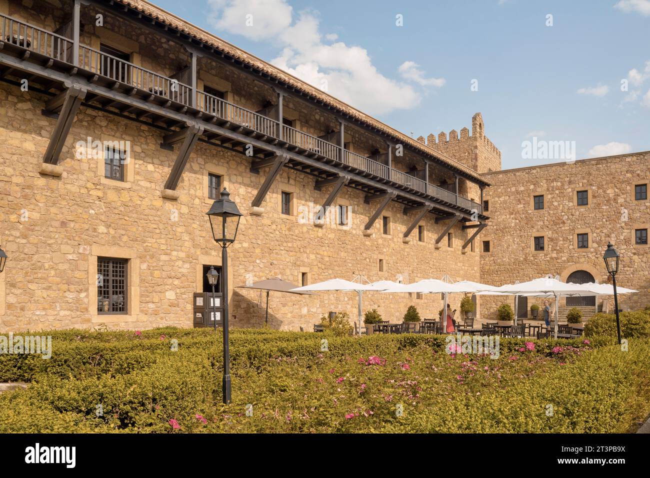 Sleeping with a ghost in the medieval castle of the Parador Nacional de ...