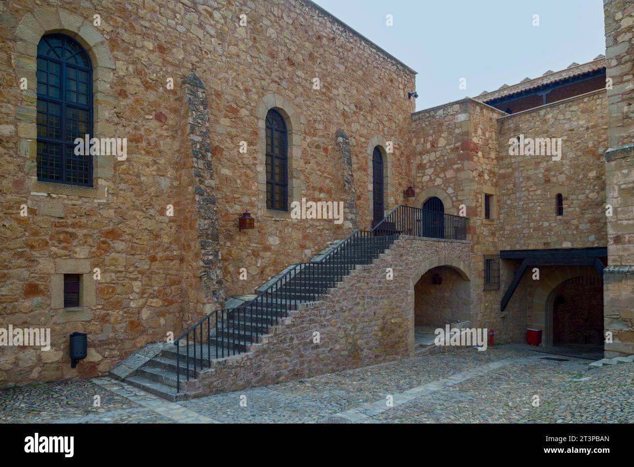 Sleeping with a ghost in the medieval castle of the Parador Nacional de ...