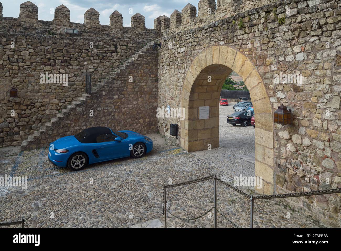 Sleeping with a ghost in the medieval castle of the Parador Nacional de ...