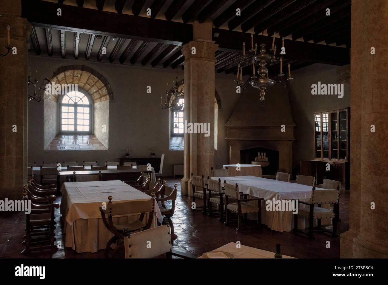 Sleeping with a ghost in the medieval castle of the Parador Nacional de ...