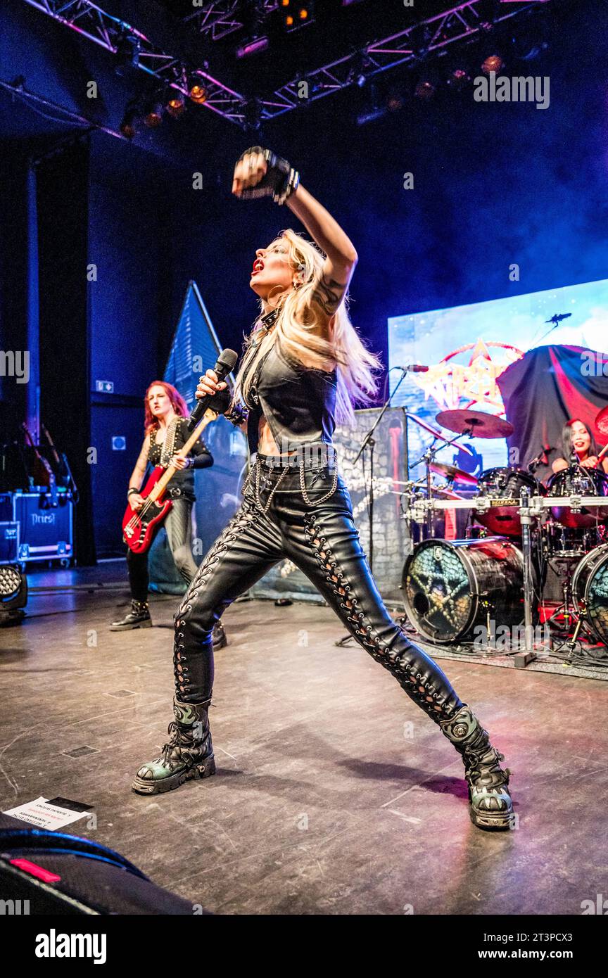 Laura guldemond hi-res stock photography and images - Alamy