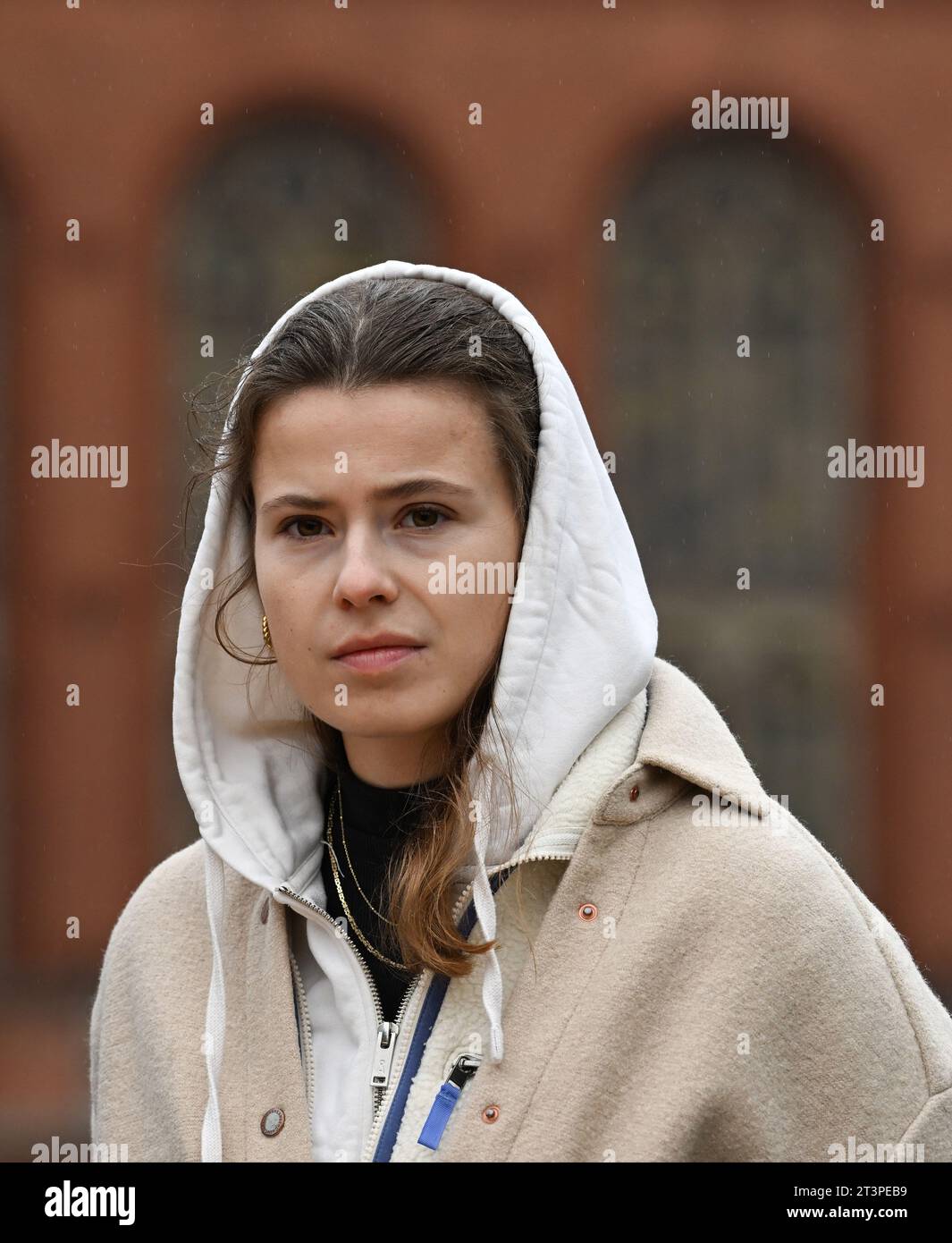 Berlin, Germany. 26th Oct, 2023. Lisa Neubauer, taken in the rain ...