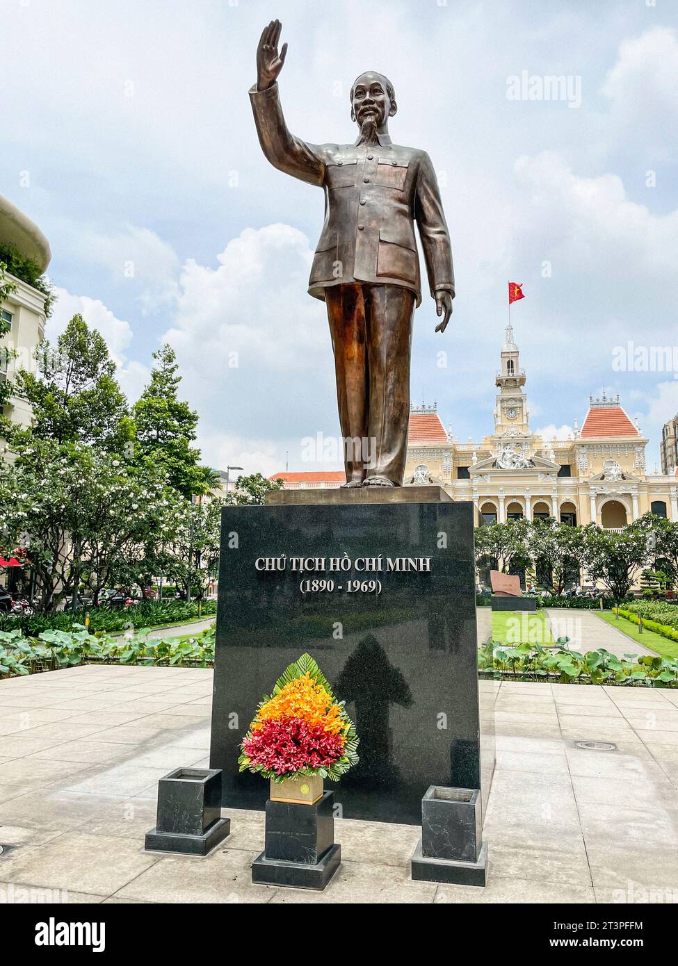 Vietnam, Saigon, Ho Chi Minh ville, Ho Chi Minh statue Stock Photo - Alamy
