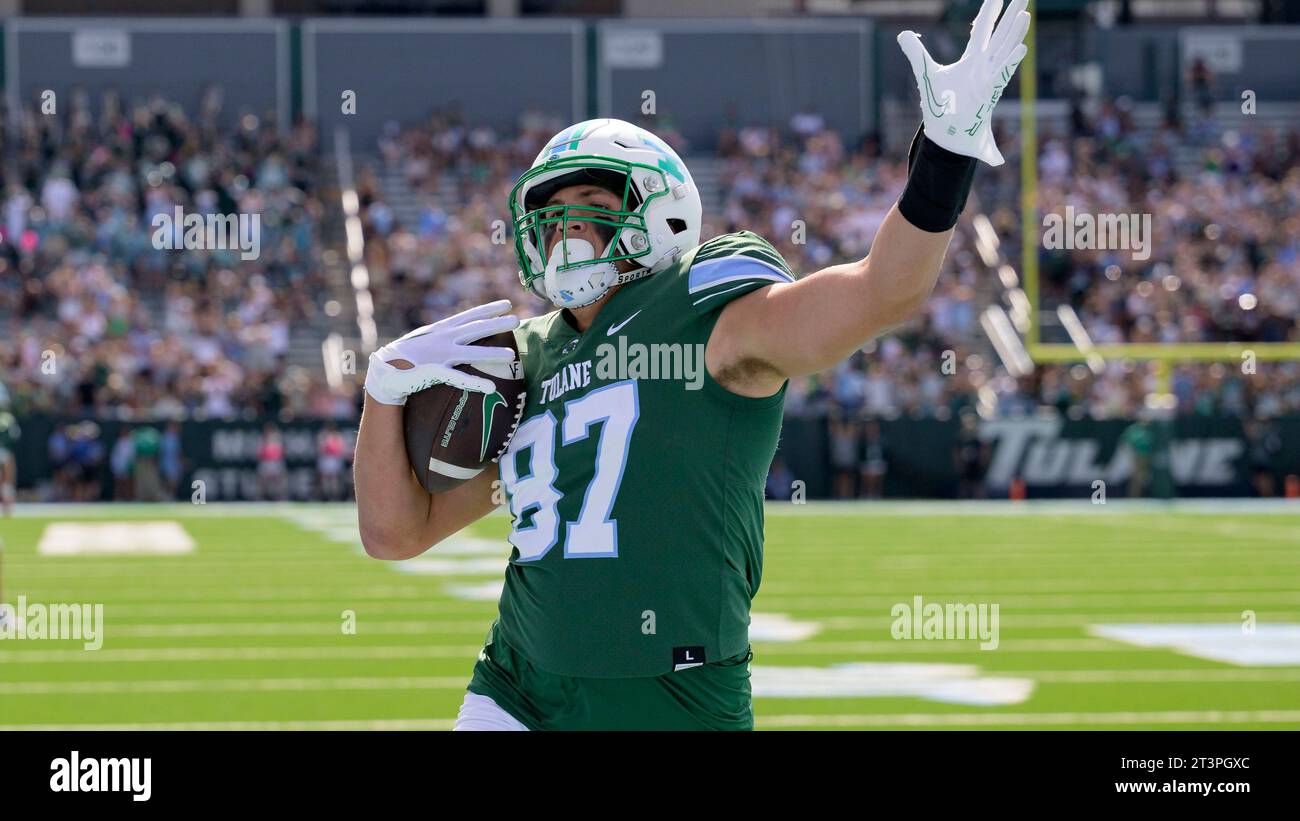 Tulane tight end Alex Bauman (87) celebrates a touchdown during an NCAA ... Tulane tight end Alex Bauman (87) celebrates a touchdown during an NCAA ...