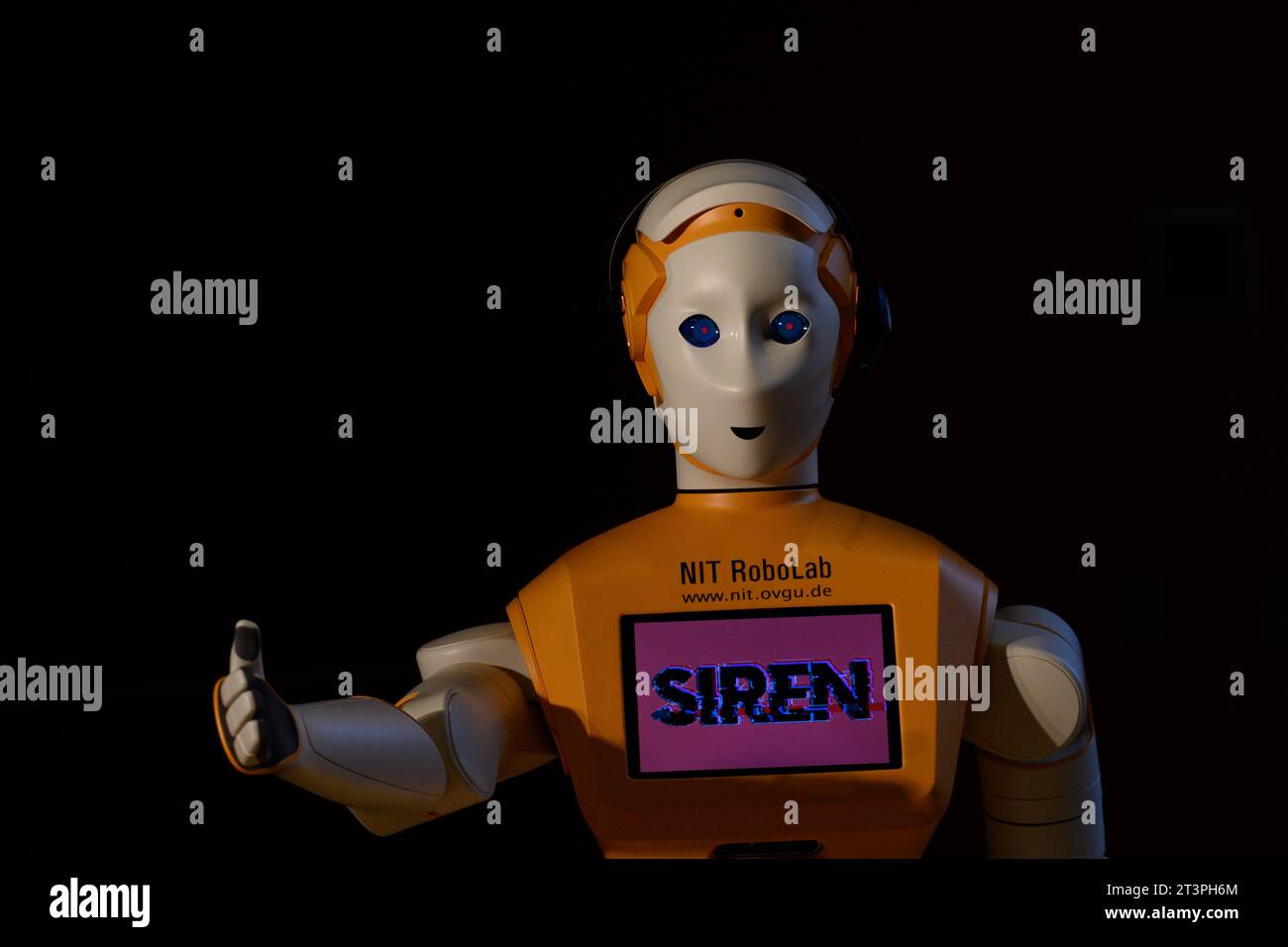 Magdeburg, Germany. 26th Oct, 2023. The humanoid robot "Ari". The robot ...