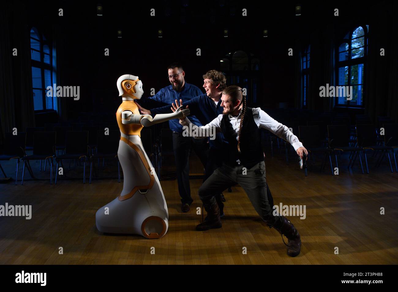 26 October 2023, Saxony-Anhalt, Magdeburg: Matthias Busch (l-r), Ingo ...