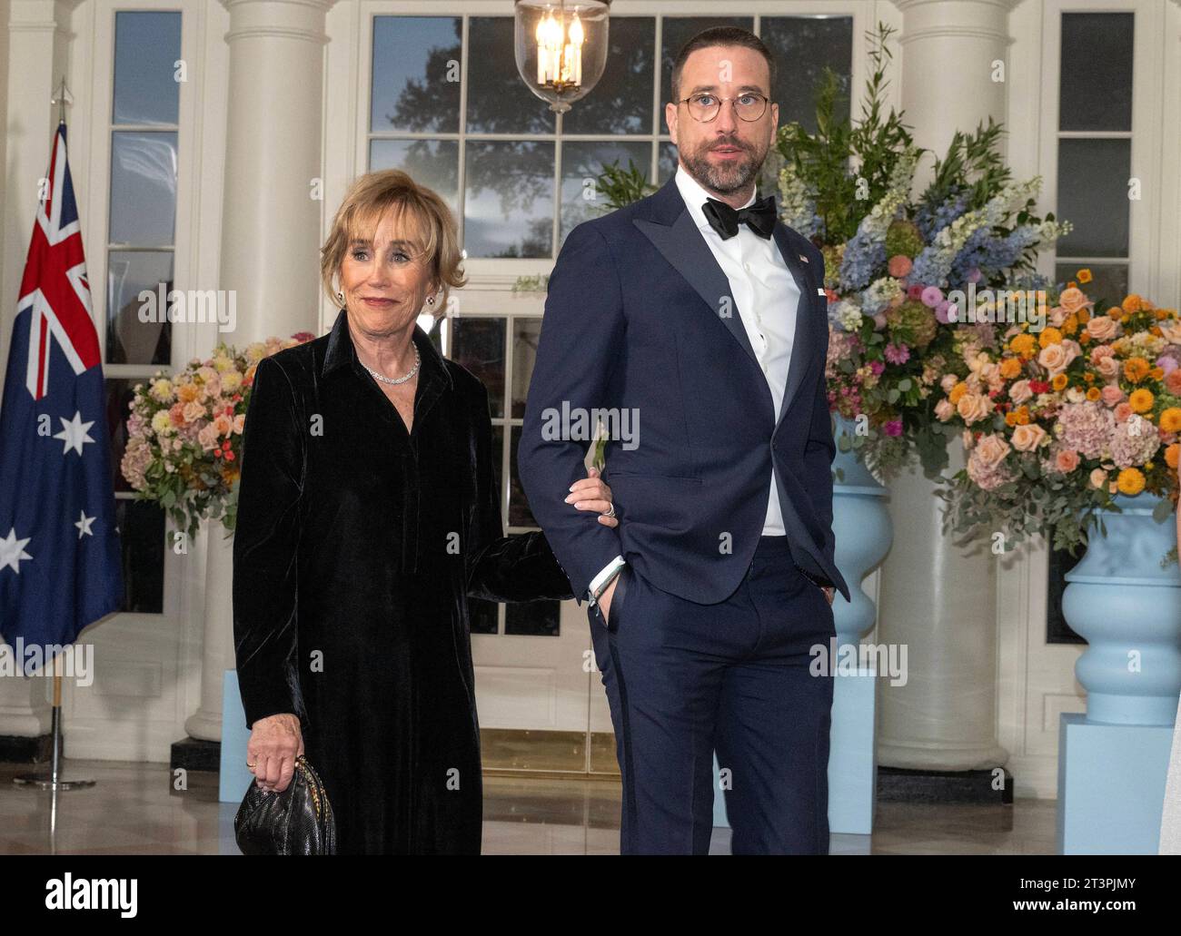 Valerie Biden Owens and James Owens arrive for the State Dinner ...