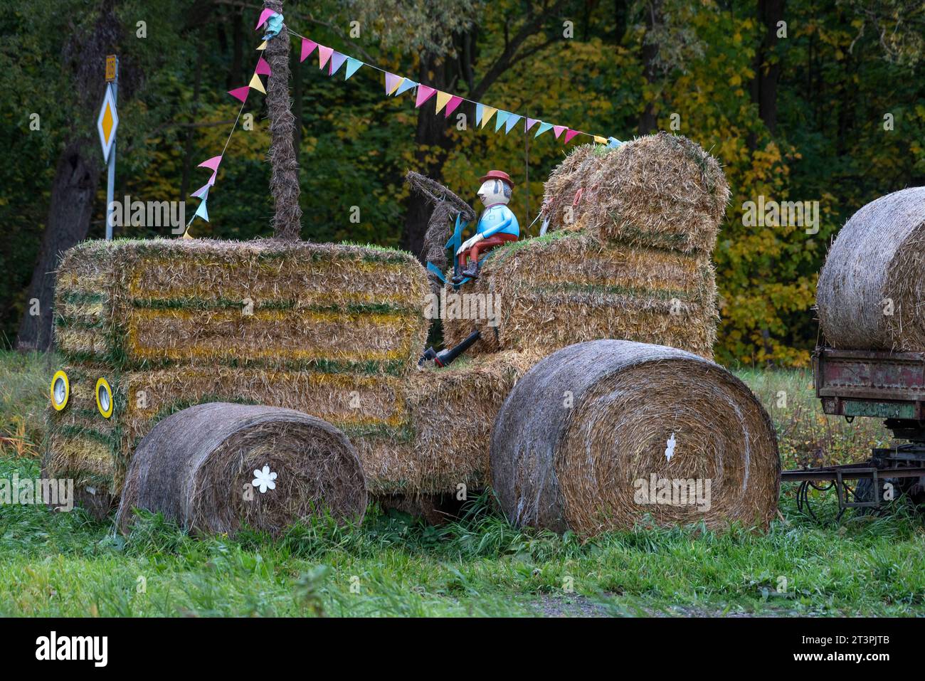 Traktor dekoration hi-res stock photography and images - Alamy