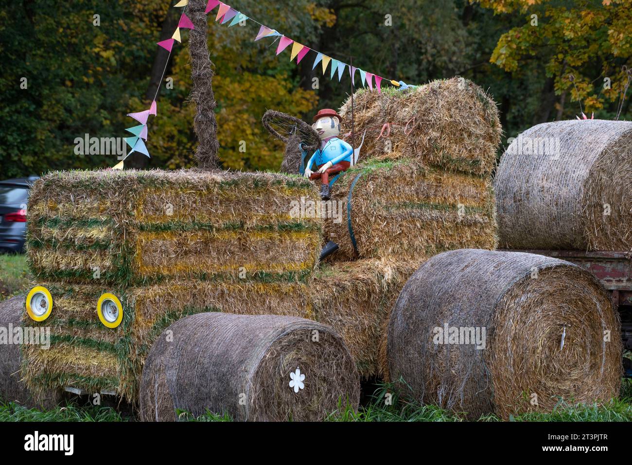 Traktor dekoration hi-res stock photography and images - Alamy
