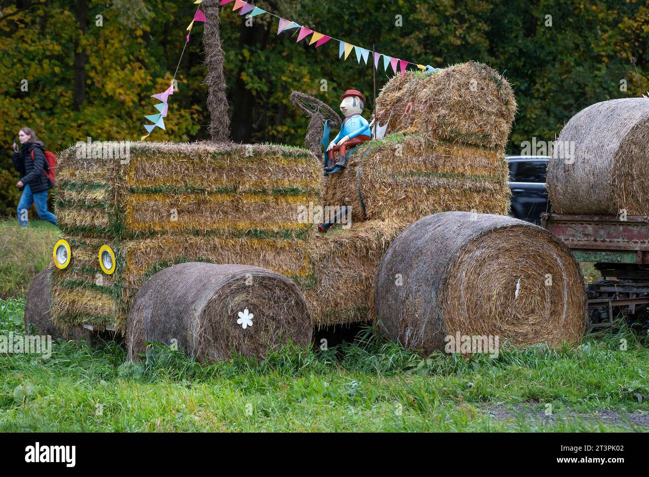 Traktor dekoration hi-res stock photography and images - Alamy