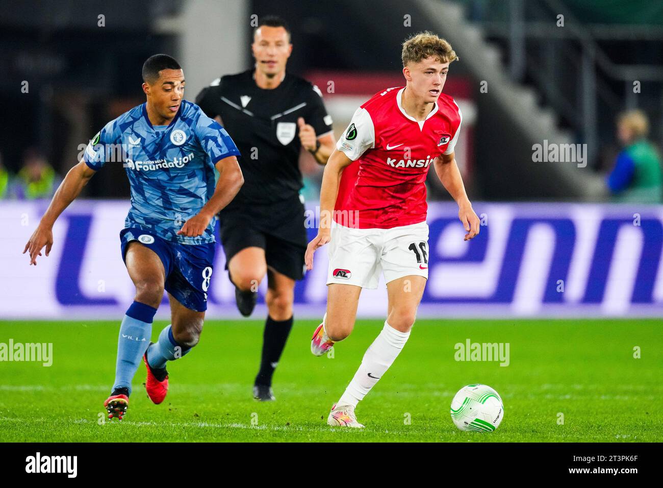 ALKMAAR - (l-r) Youri Tielemans of Aston Villa FC, Sven Mijnans of AZ Alkmaar during the UEFA ...
