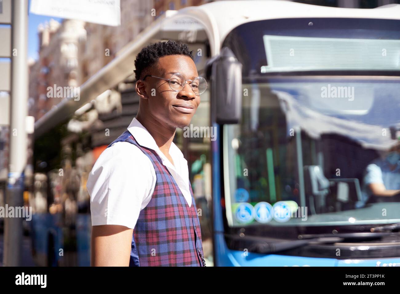 African american bus driver hi-res stock photography and images - Alamy