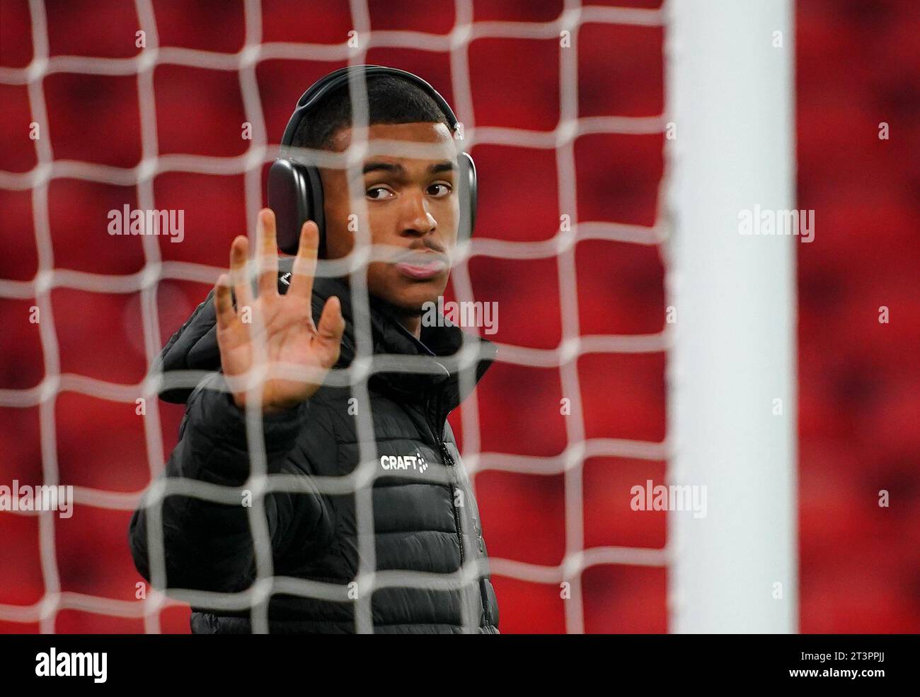 Toulouse goalkeeper Guillaume Restes before the UEFA Europa League ...