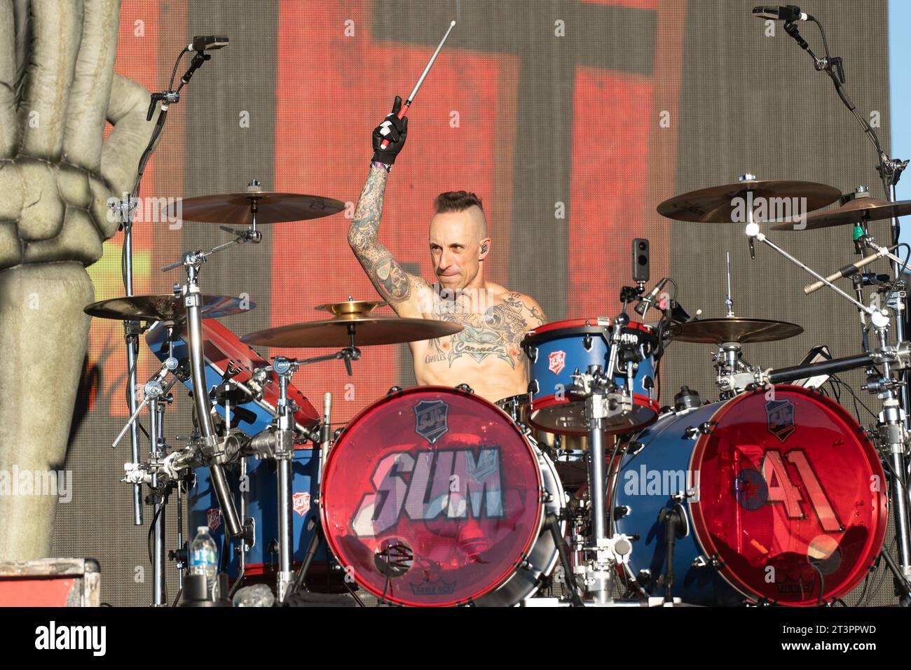 Las Vegas, USA. 21st Oct, 2023. Frank Zummo of Sum 41 performs at the ...