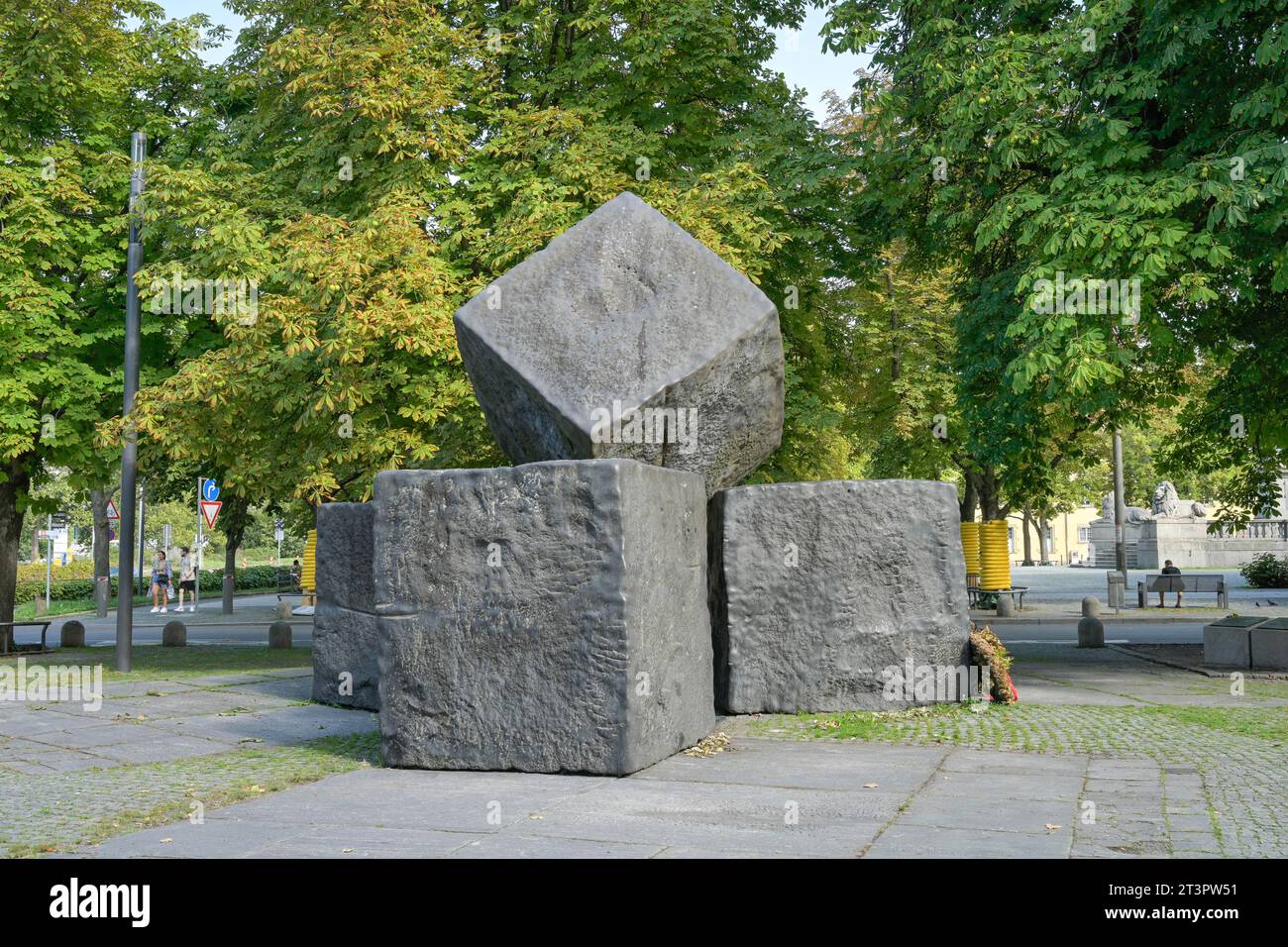 Mahnmal für die Opfer des Nationalsozialismus von Elmar Daucher ...