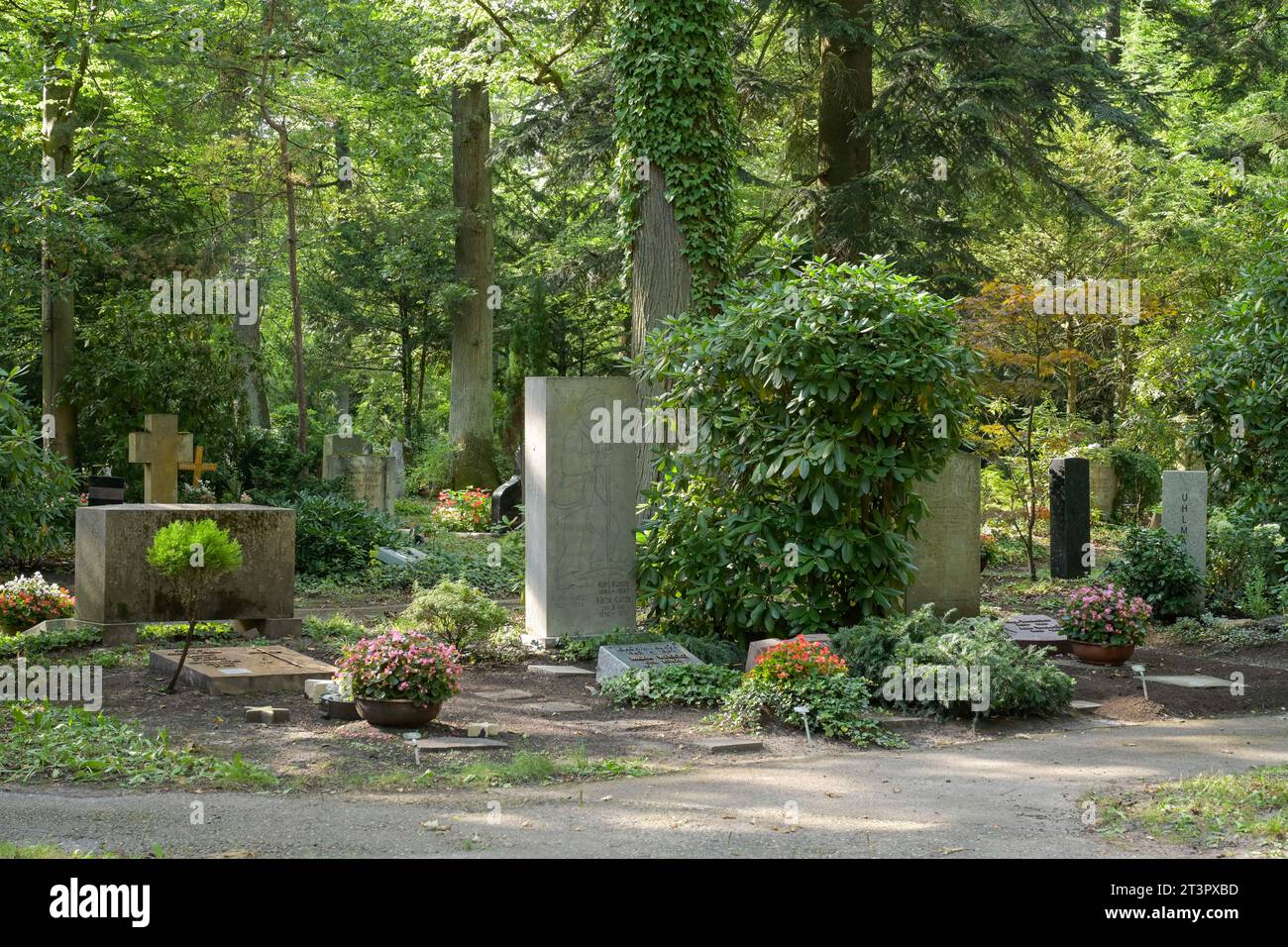 Grabsteine, Waldfriedhof, Degerloch, Stuttgart, Baden-Württemberg ...