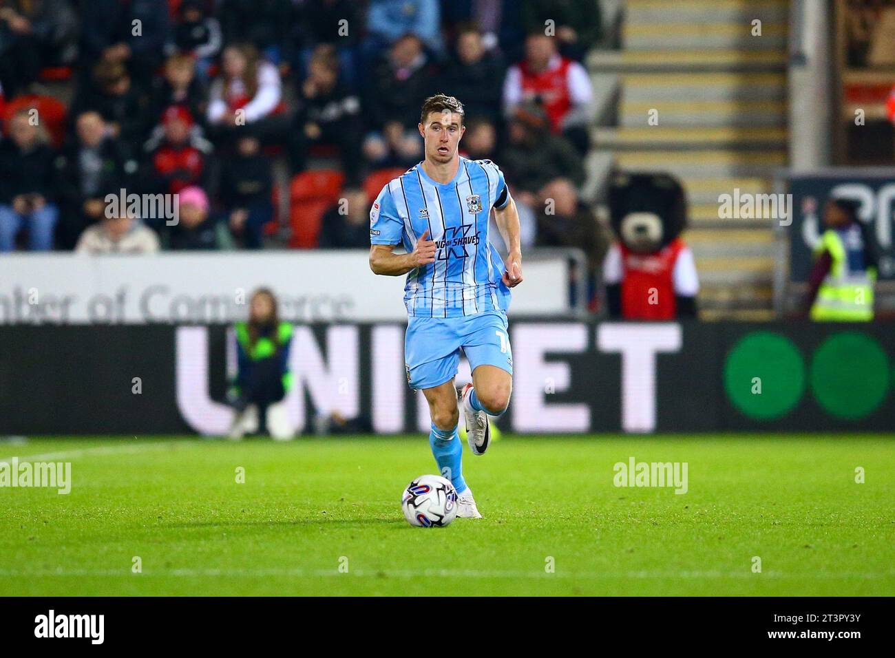 AESSEAL New York Stadium, Rotherham, England - 25th October 2023 Ben ...