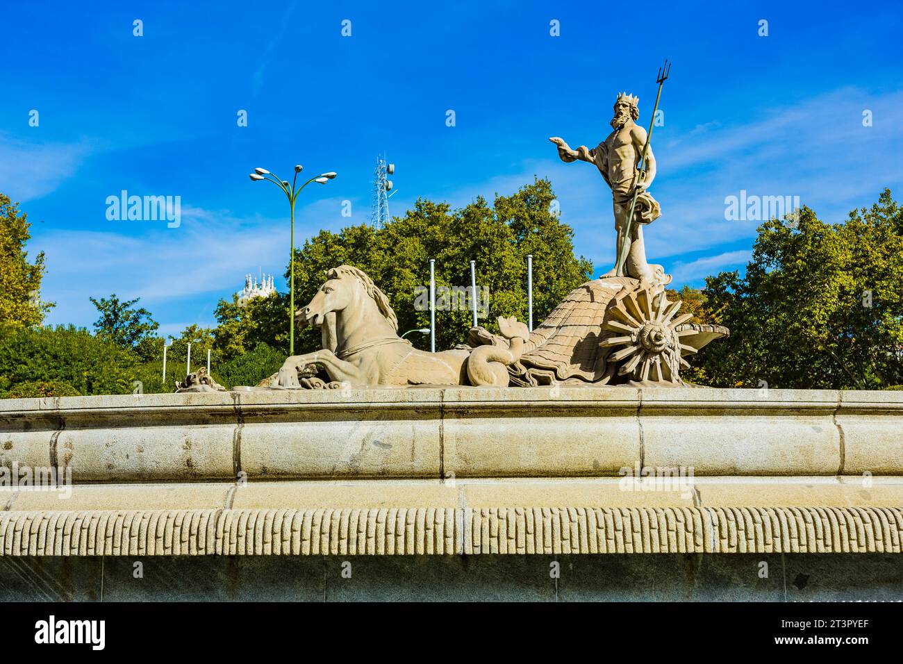 The Fountain of Neptune -Fuente de Neptuno - is a neoclassical fountain ...