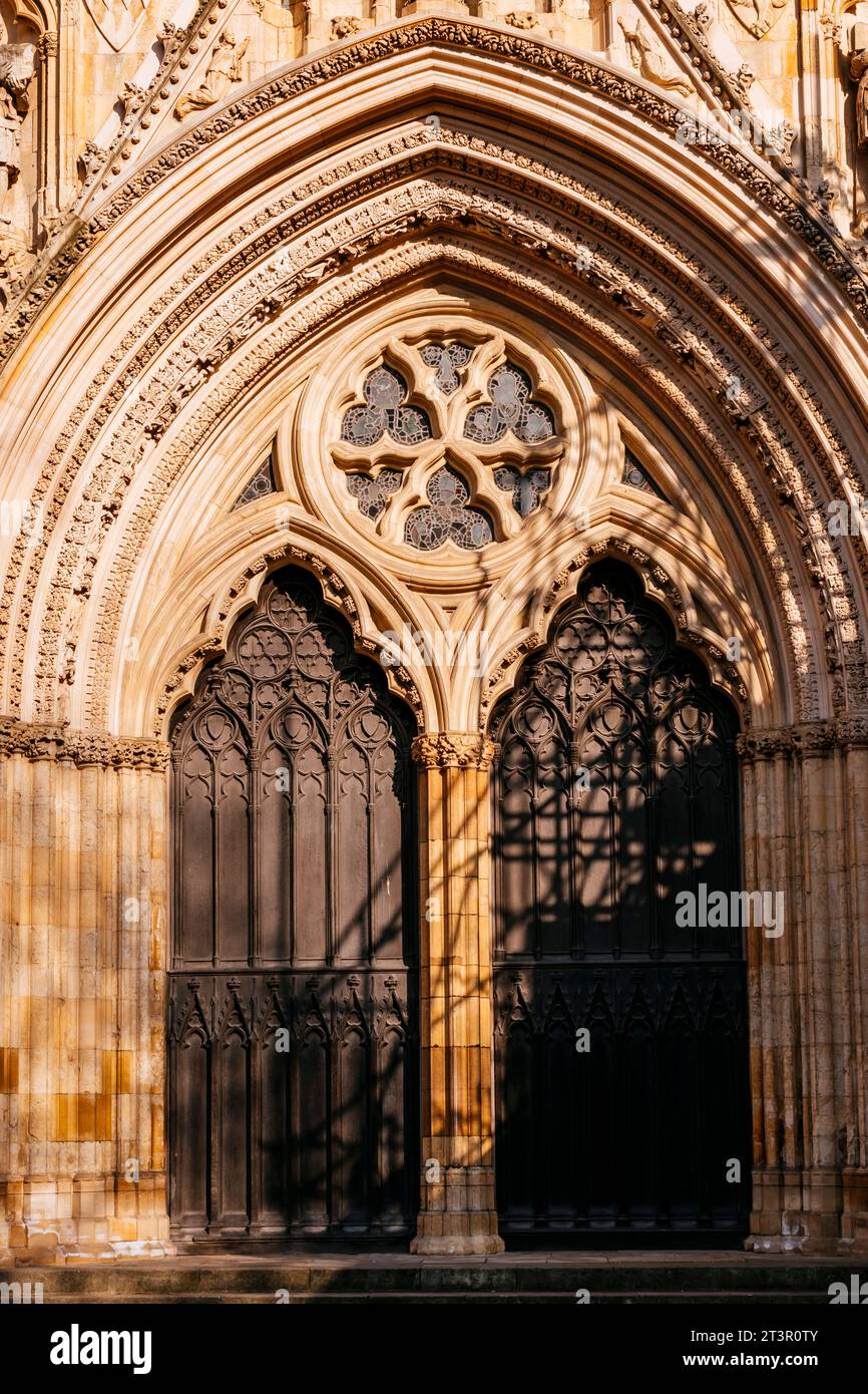 Detail west front door. The Great West Window (1338–39), known as "The ...