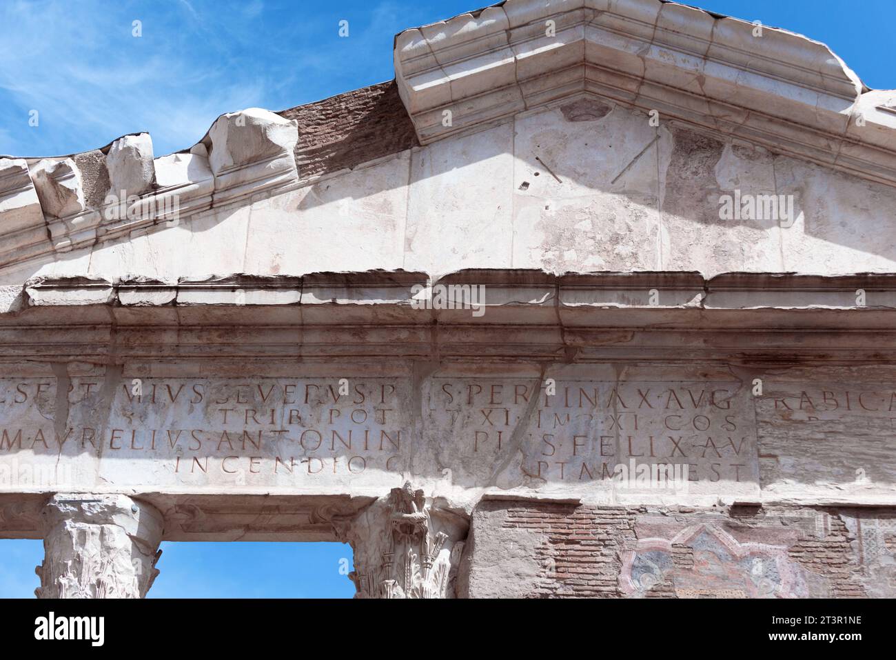 Classical roman architecture hi-res stock photography and images - Alamy