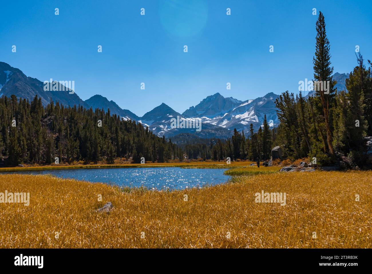 Hiking in Little Lakes Valley in the Eastern Sierra Nevada Mountains ...