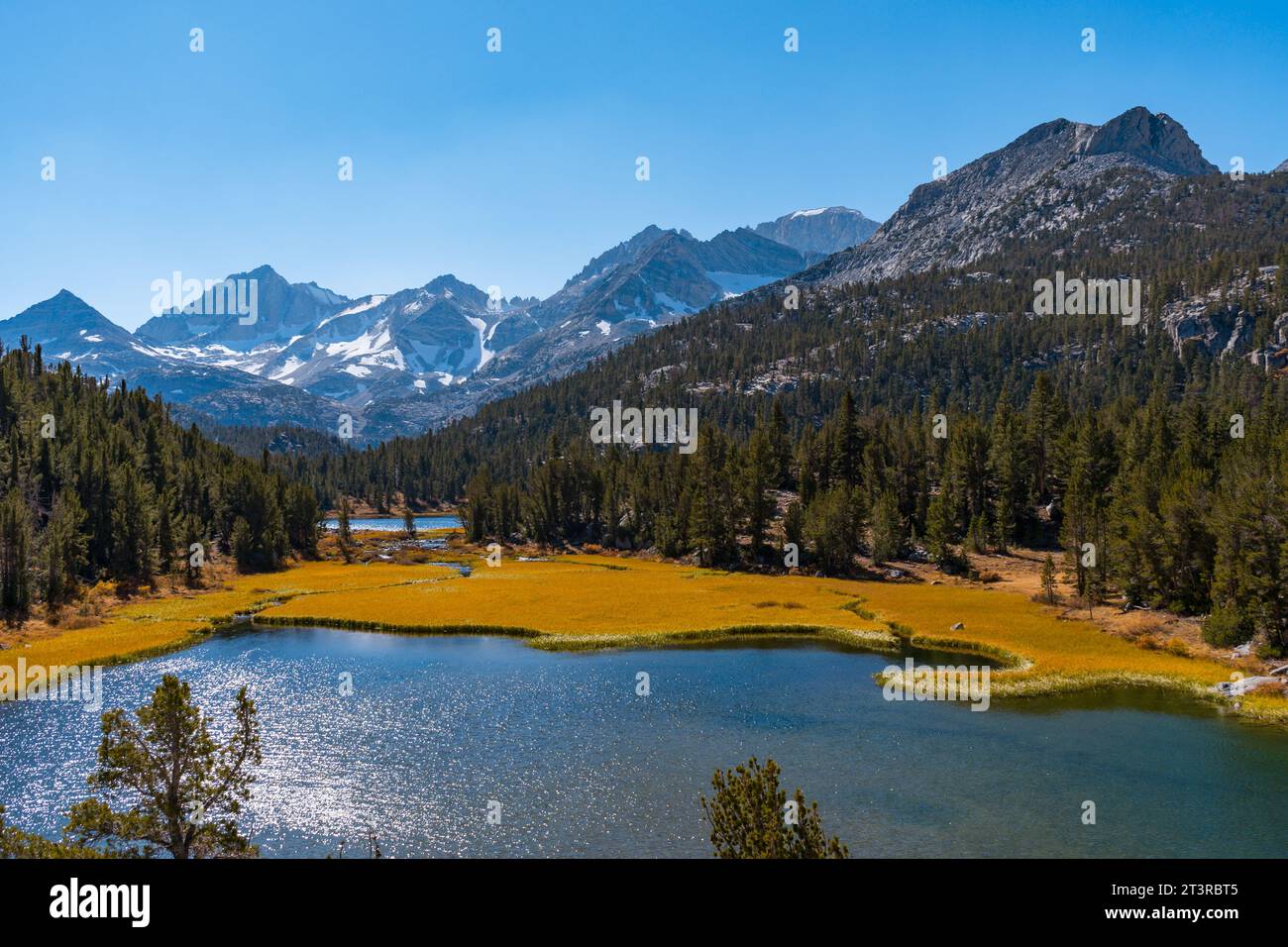 Hiking in Little Lakes Valley in the Eastern Sierra Nevada Mountains ...