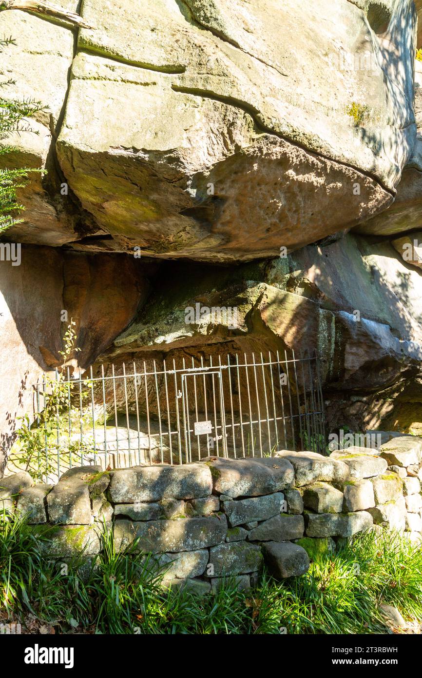 Hermits cave hi-res stock photography and images - Alamy