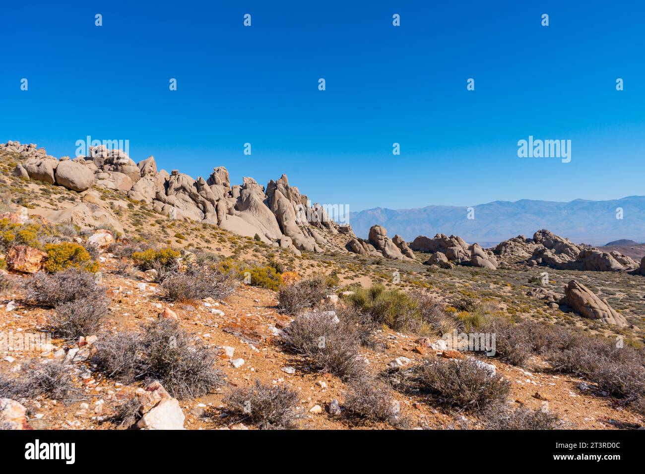 Views of Buttermilk Country at the foothills of the Sierra Nevada ...