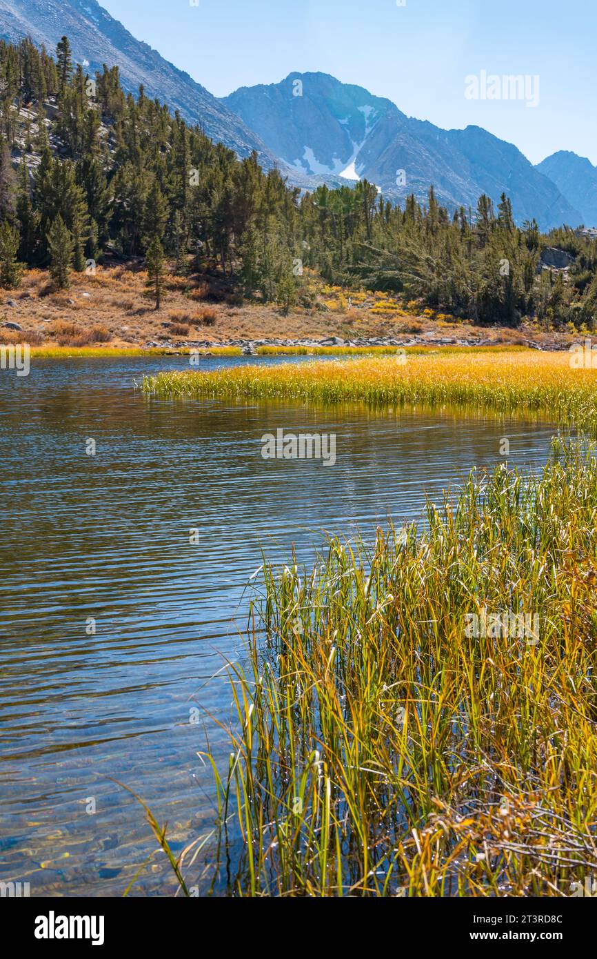 Hiking in Little Lakes Valley in the Eastern Sierra Nevada Mountains ...