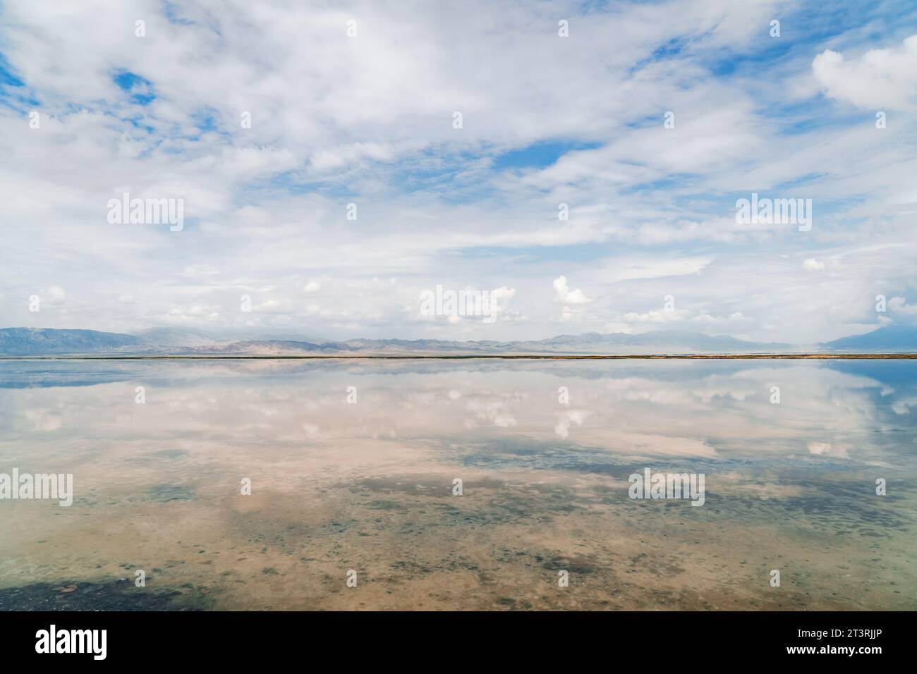The Sky Realm of Chaka Salt Lake in Qinghai Province, China Stock Photo ...