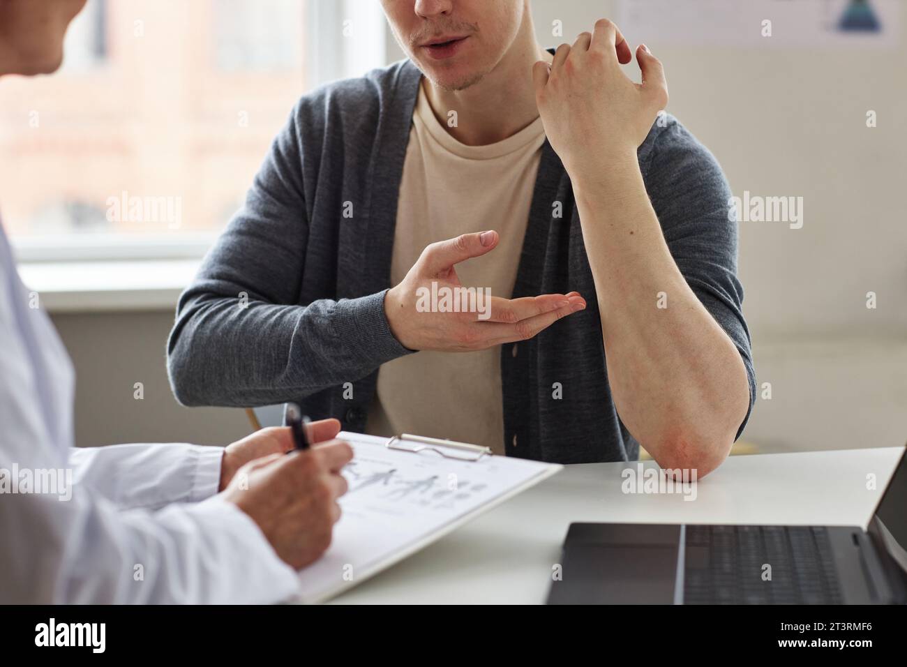 Skin rash eczema on forearms hi-res stock photography and images - Alamy