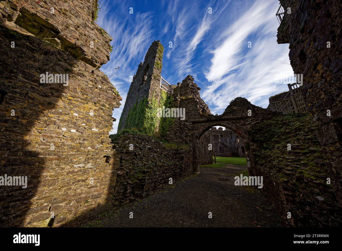 Restormel castle cornwall hi-res stock photography and images - Alamy
