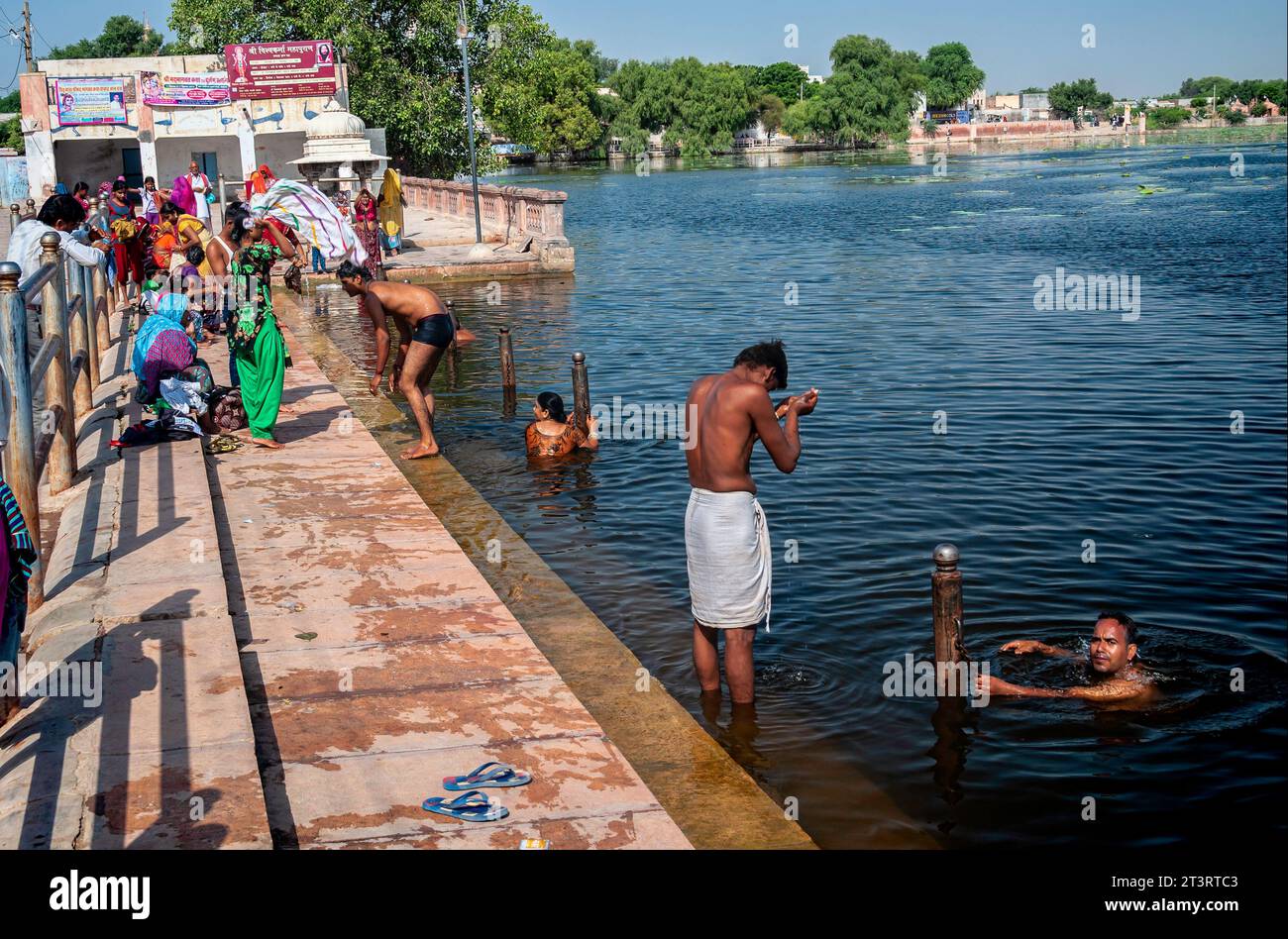 People bathing in sacred Kolayat Lake, Kolayat, Rajasthan, India Stock ...