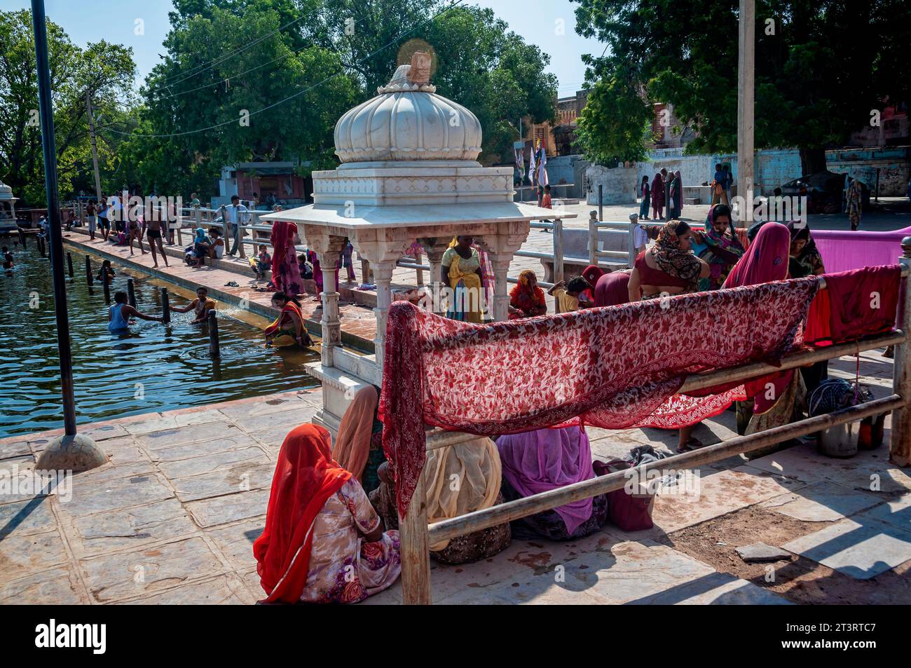 People bathing in sacred Kolayat Lake, Kolayat, Rajasthan, India Stock ...