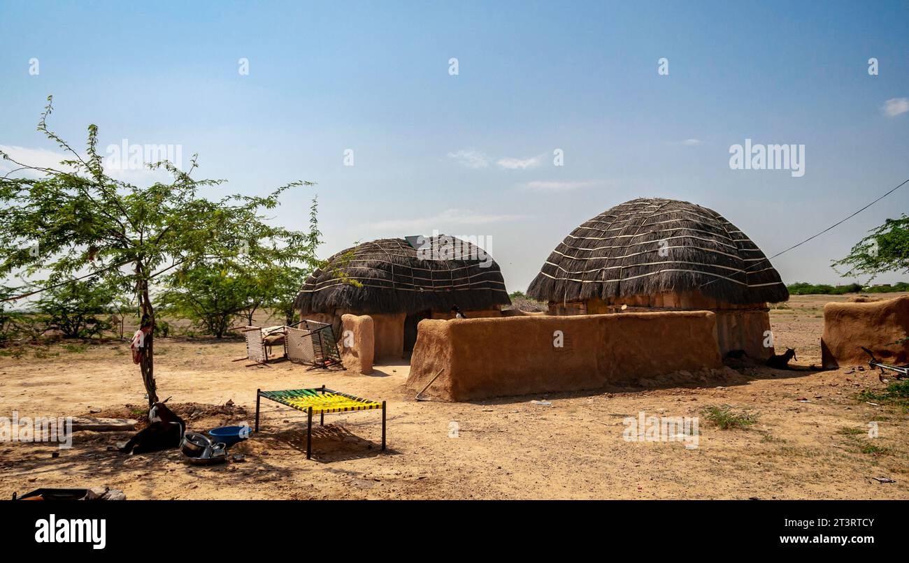 Humble village in Bikaner district, Rajasthan, India Stock Photo - Alamy