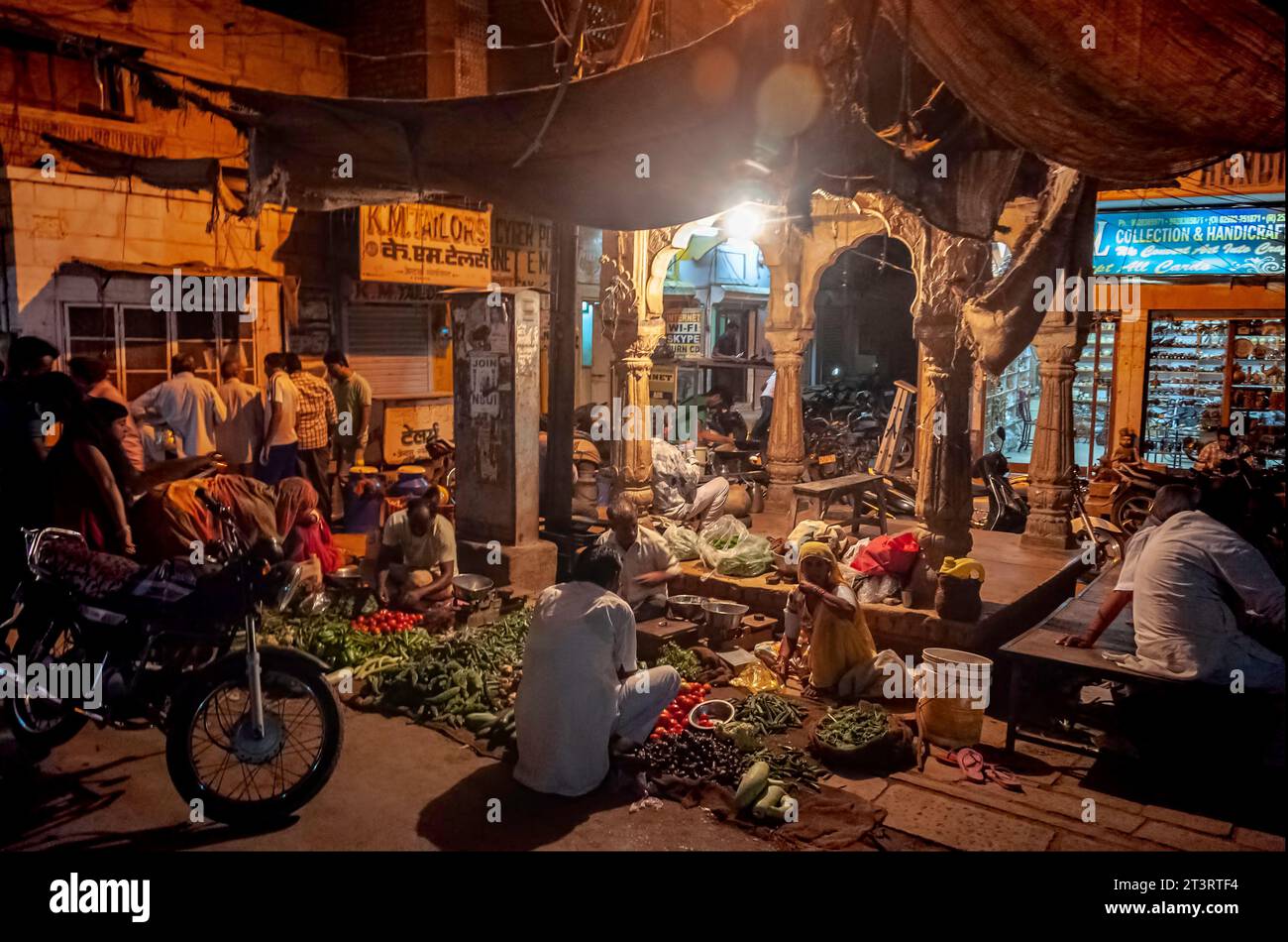 Vegetable stalls, Jaisalmer market area, Rajasthan, India Stock Photo ...