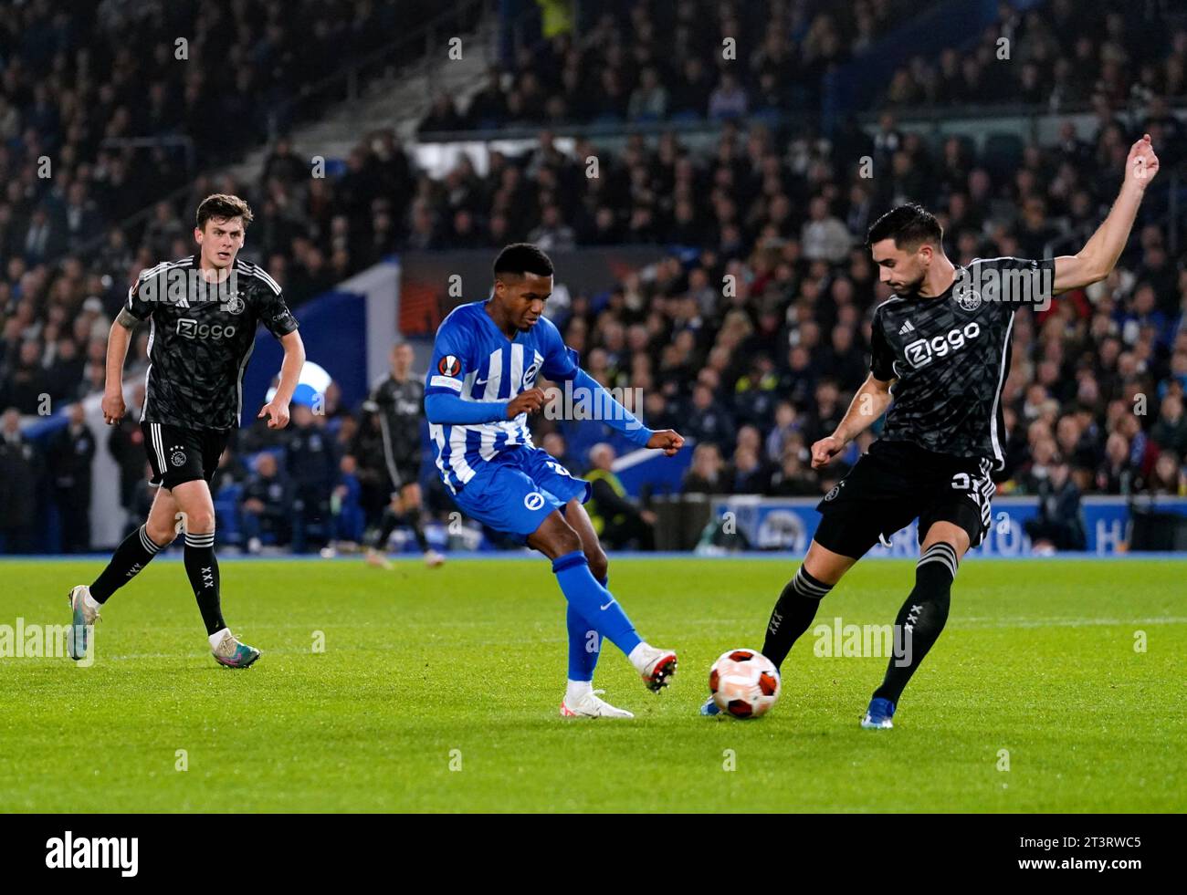Fati uefa hi-res stock photography and images - Alamy