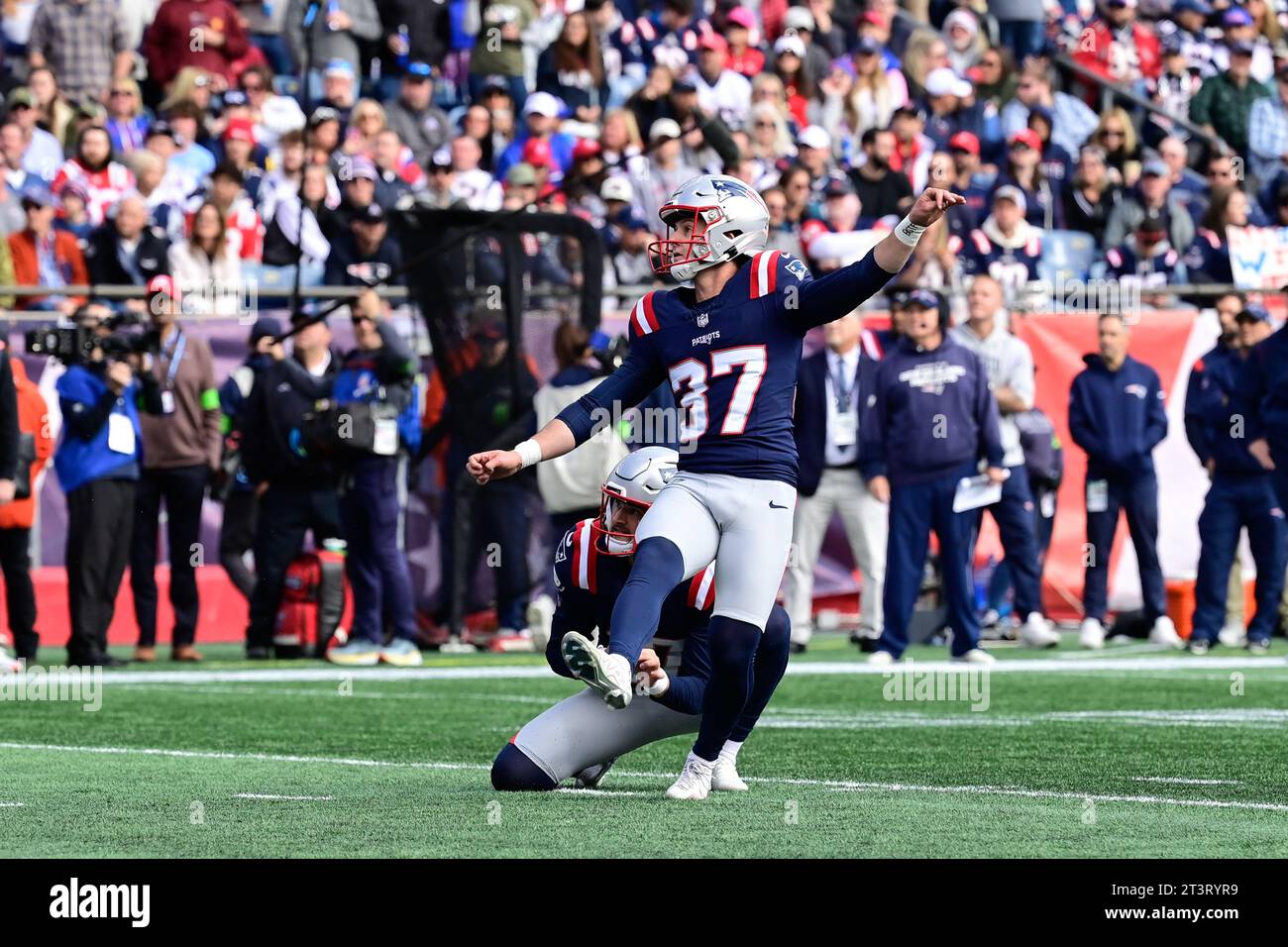 Chad ryland hi-res stock photography and images - Alamy