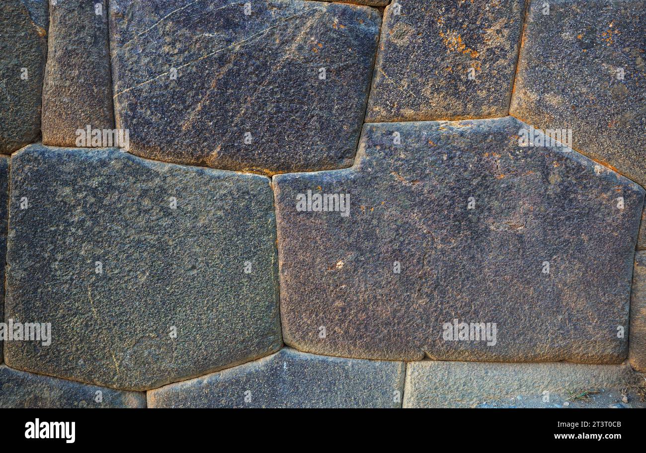 Inca wall in the city Machu-Picchu,Peru Stock Photo - Alamy