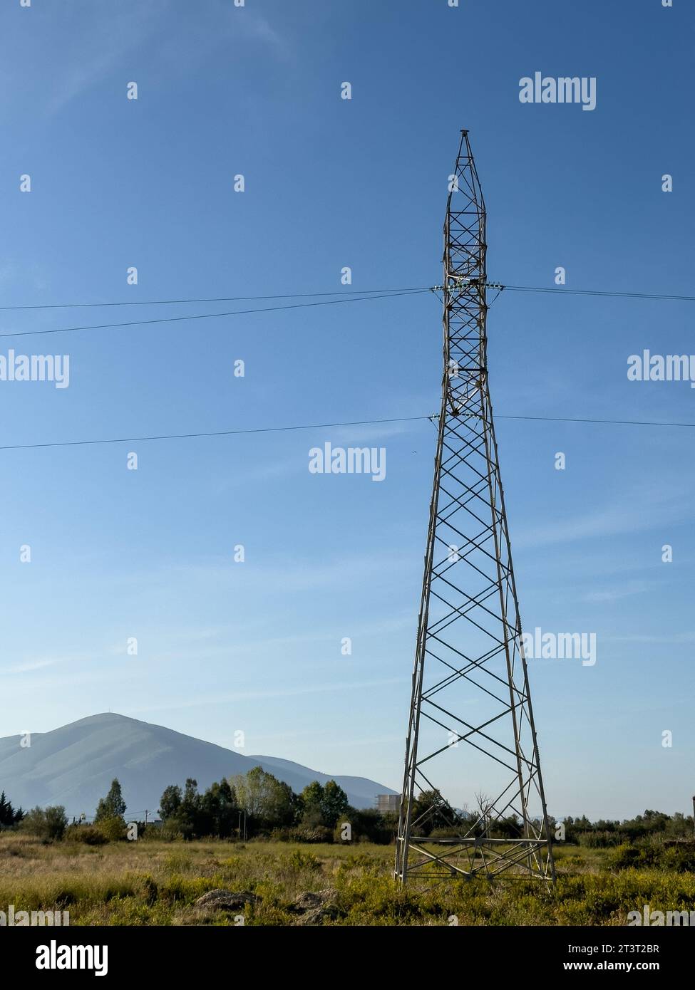 Overhead line pylon hi-res stock photography and images - Alamy