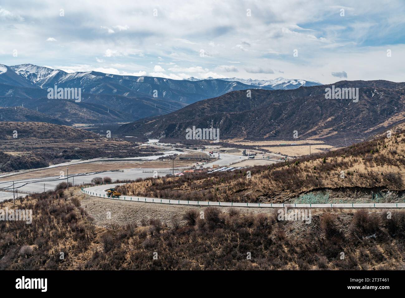 Chinese roads in clear weather Stock Photo - Alamy