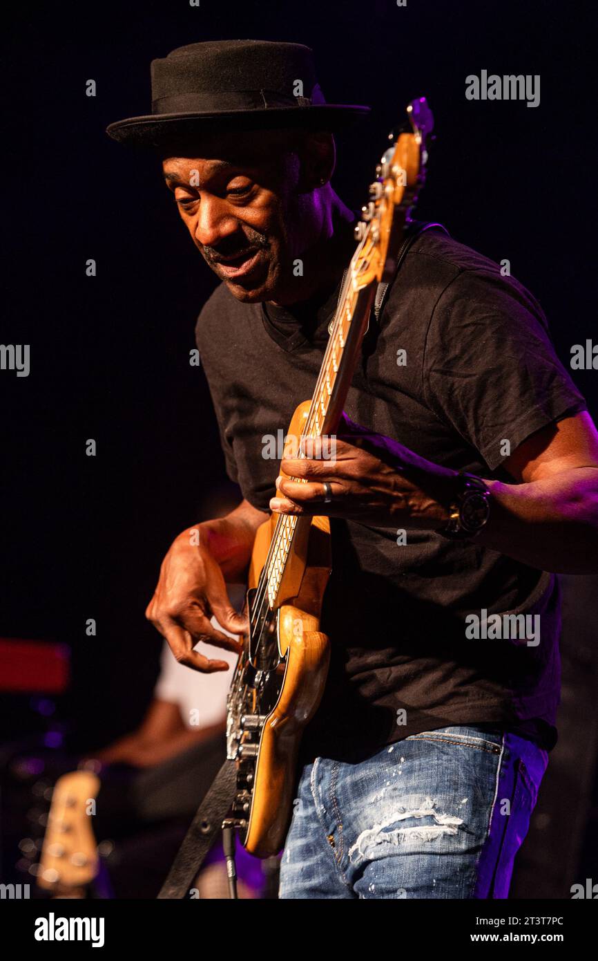 Marcus miller location hi-res stock photography and images - Alamy