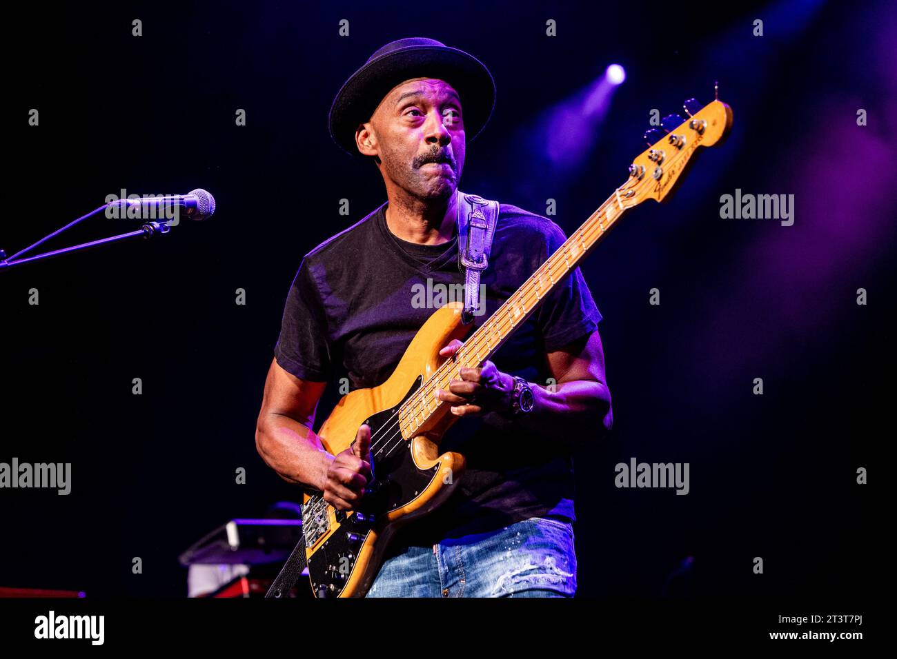 Marcus miller musician hi-res stock photography and images - Alamy
