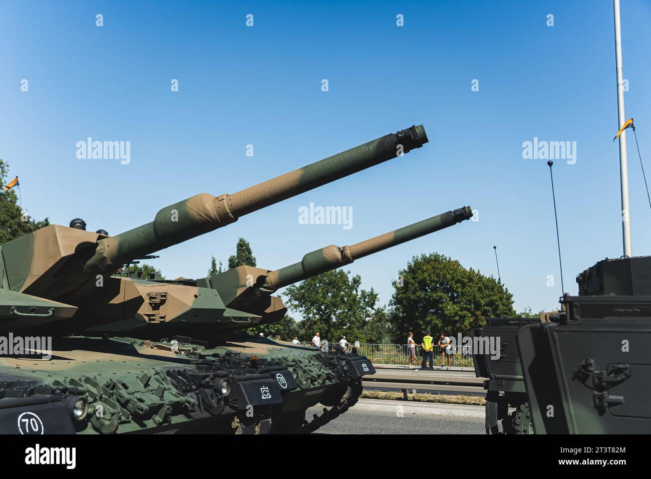 Leopard 2 - German main battle tanks and their barrels - driving in a ...