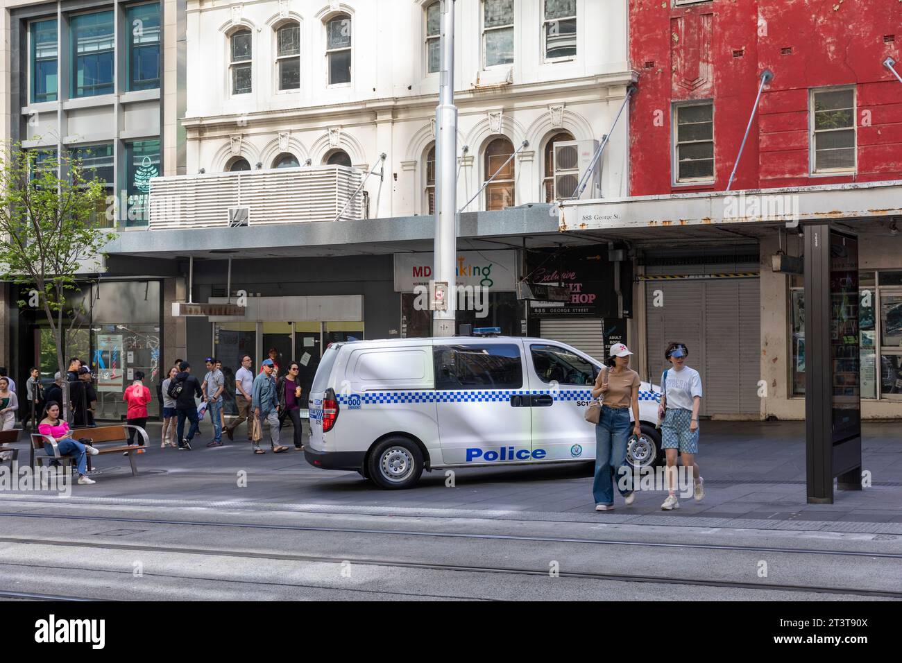 Police transport hi-res stock photography and images - Alamy