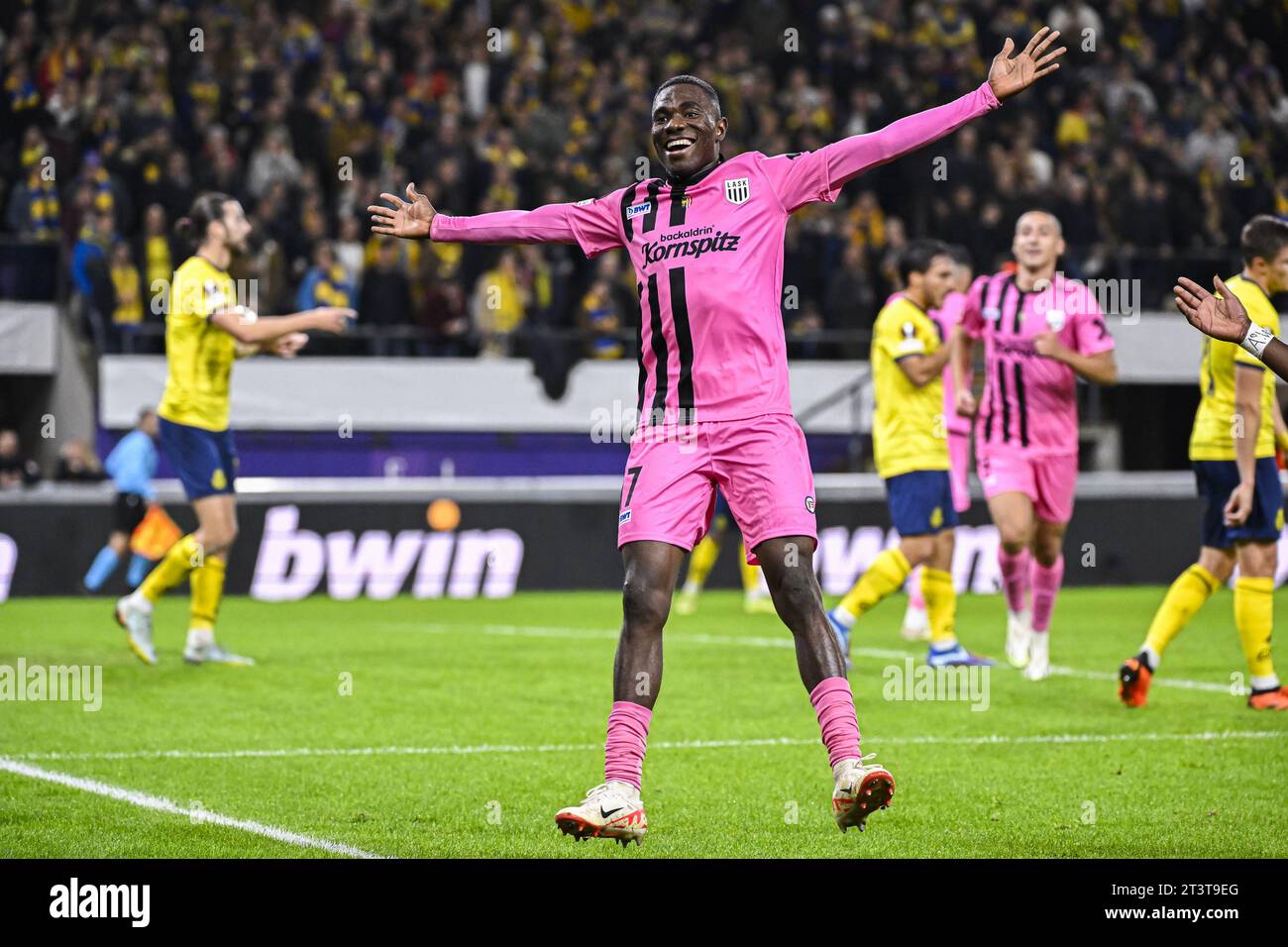 Brussels, Belgium. 26th Oct, 2023. LASK's Moses Usor celebrates after ...