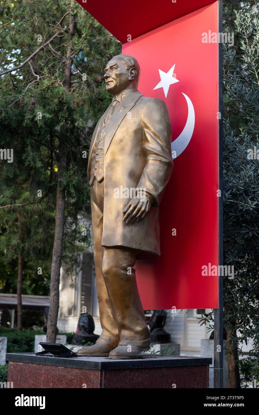 Mustafa kemal atatürk school hi-res stock photography and images - Alamy