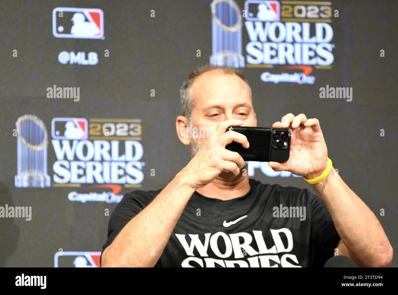 Arlington, United States. 26th Oct, 2023. Arizona Diamondbacks manager ...