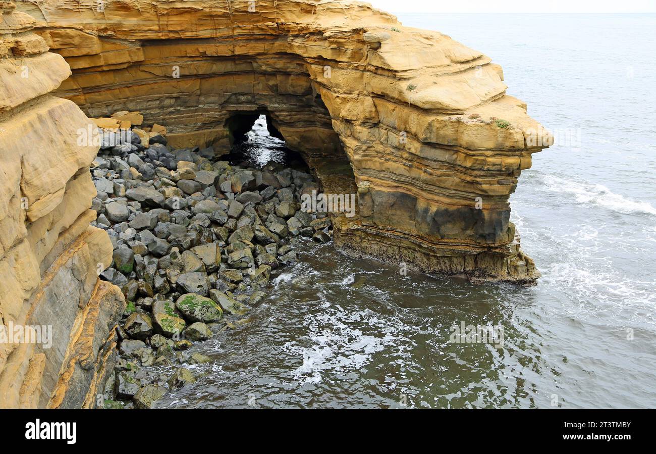 Natural cave in Sunset Cliffs, San Diego Stock Photo - Alamy